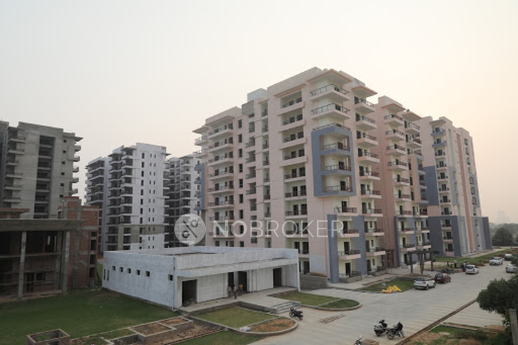 Ninex City Sector-76 - Without Brokerage Fully furnished 3 BHK Flat for ...