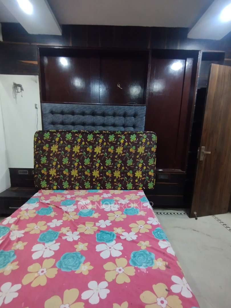 Rwa Saket Block J, Saket Block J Rent - WITHOUT BROKERAGE Fully ...