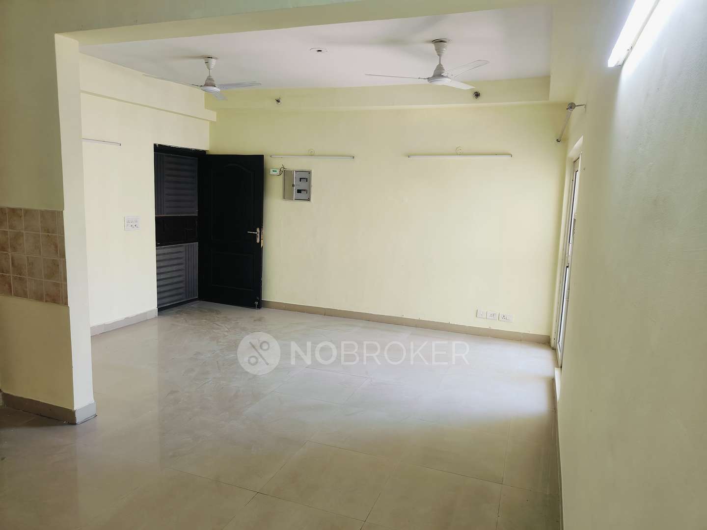 Property for rent in Sector 75, Noida for Rs 28000 available Immediately -Inactive