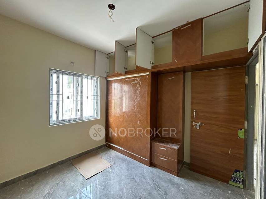 Rainbow Boulevard Rainbow Boulevard Rent - WITHOUT BROKERAGE Semi ...