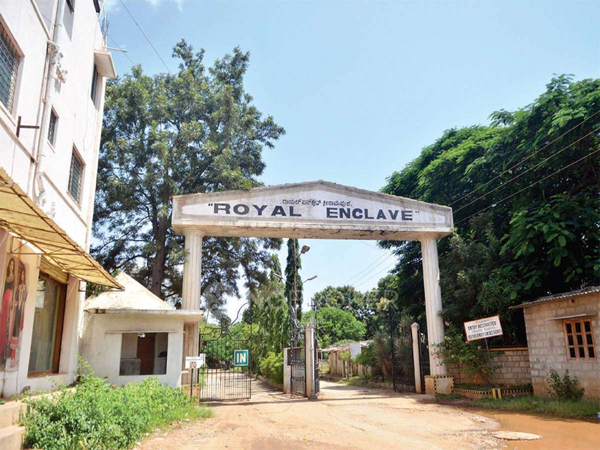 Royal Enclave Jakkur - Without Brokerage Semi-furnished 3 BHK Flat for ...