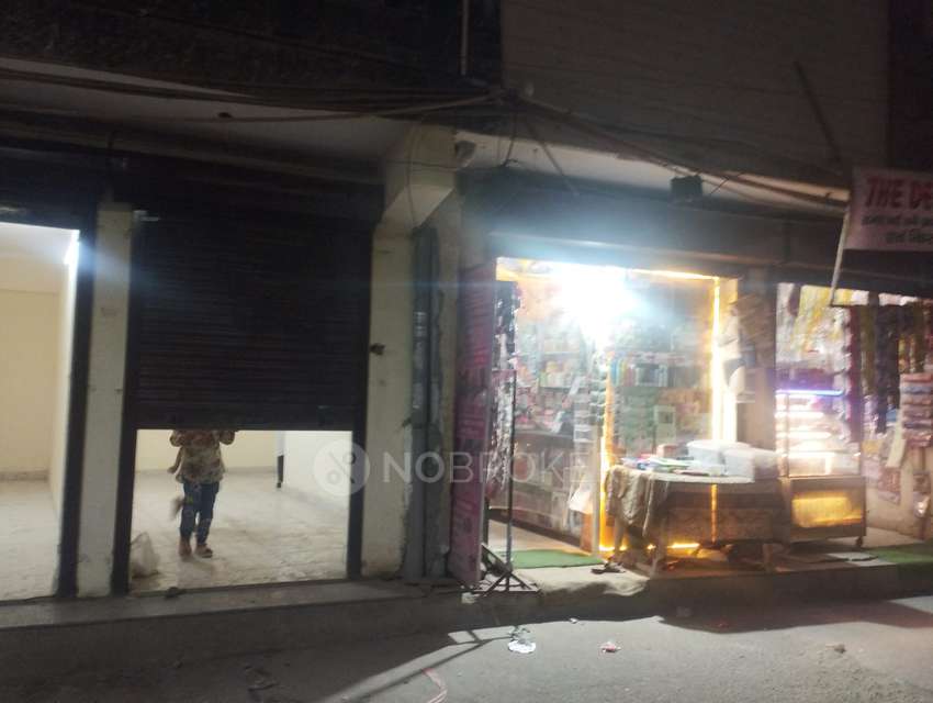 Godown/Warehouse for Rent in West Sagarpur, delhi for Rs. 24000 Per ...