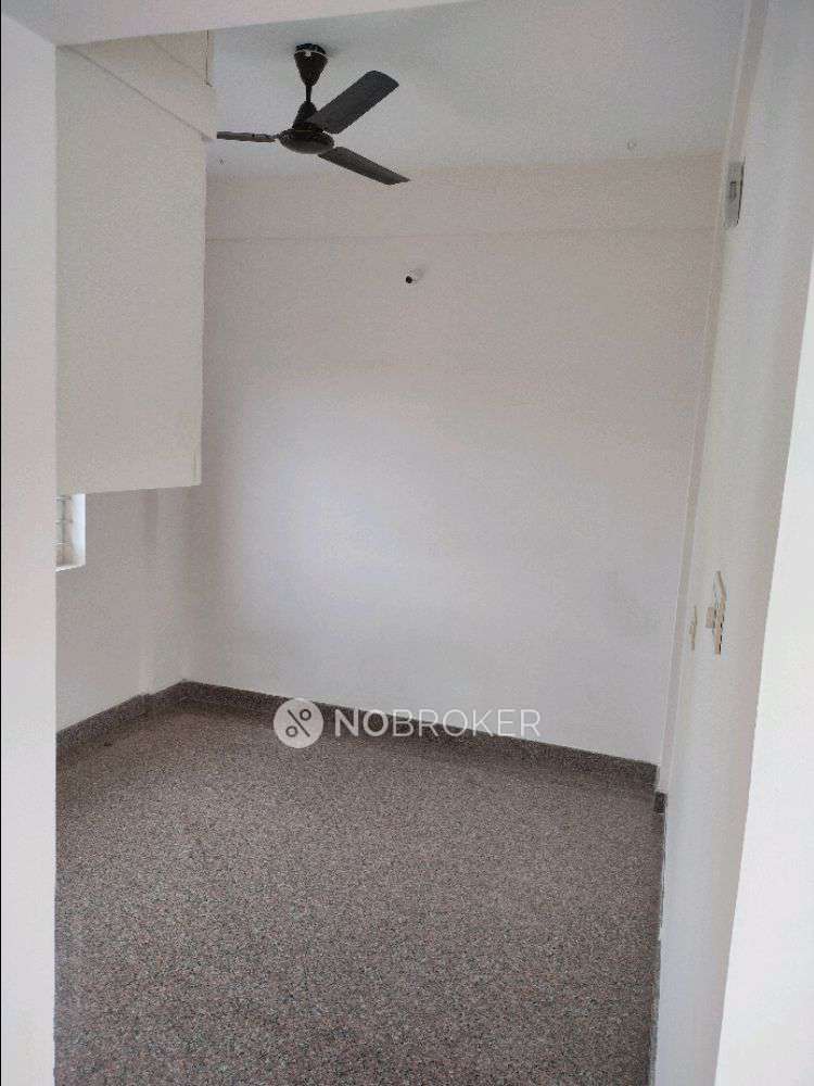 girish apartment yemalur Rent - WITHOUT BROKERAGE Semi-furnished 1 RK ...