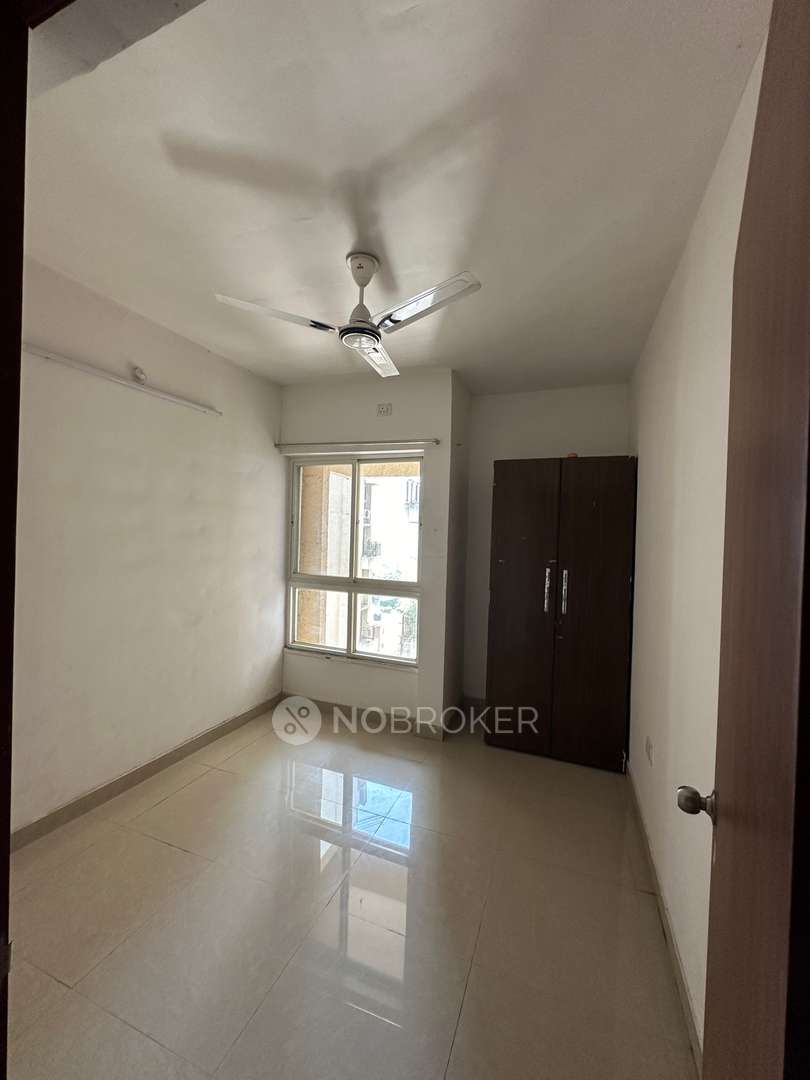 DB Ozone DB Ozone Rent - WITHOUT BROKERAGE Semi-furnished 2 BHK Rental Flat in DB Ozone, DB ...