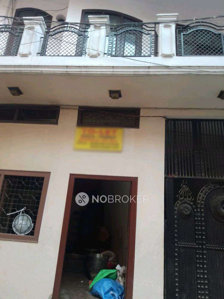 PG for MALE in Lado Sarai for Rs 4500 available Immediately | delhi | nobroker.in