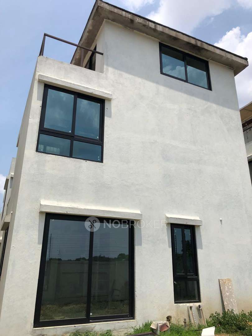 Mantri Euphoria Manchirevula - Without Brokerage Unfurnished 4 BHK Flat ...