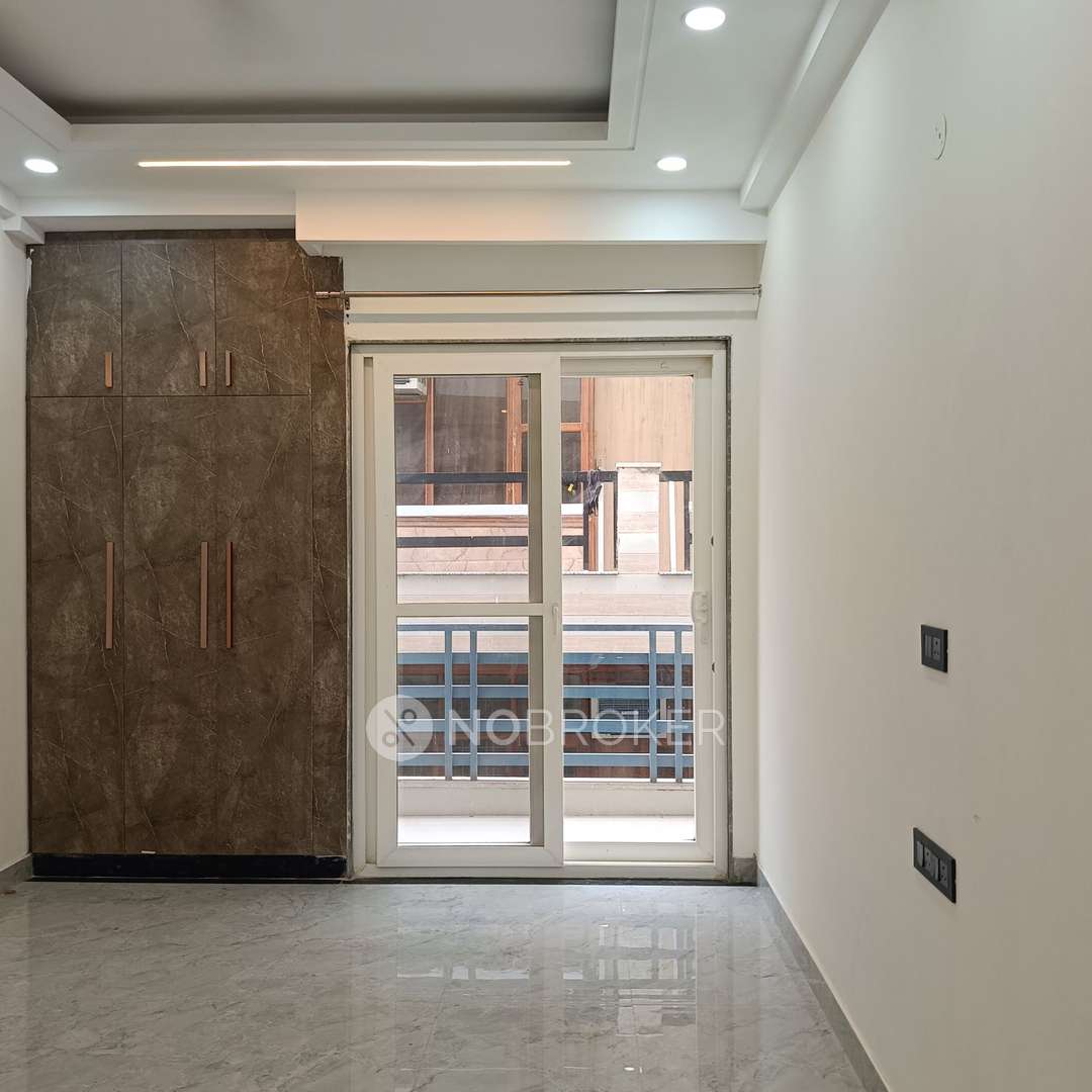 Sector-38 Gurgaon Sector 38 Rent - WITHOUT BROKERAGE Semi-furnished 3 ...