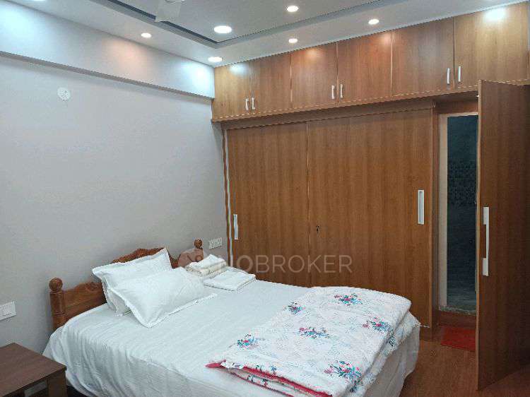 Srinivas Apartment XMPQ+CR4, Venkateshwara Layout, Mahadevapura ...