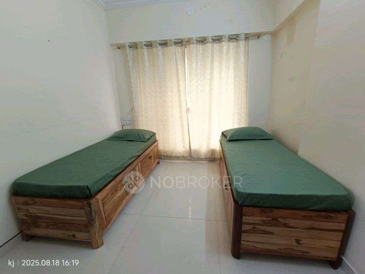 PG for FEMALE in Sheetal Aradhana CHS Ltd for Rs 10500 available ...