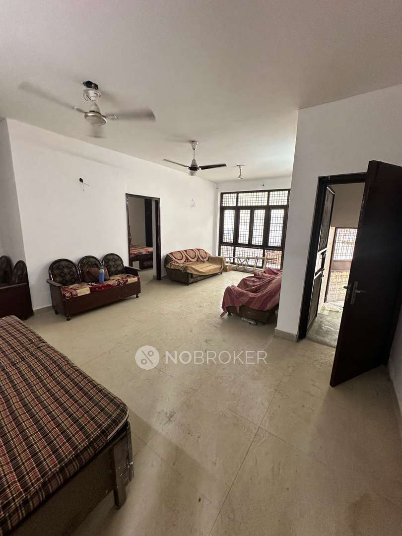 Ardee City Sector 52 Rent - WITHOUT BROKERAGE Semi-furnished 4 BHK ...