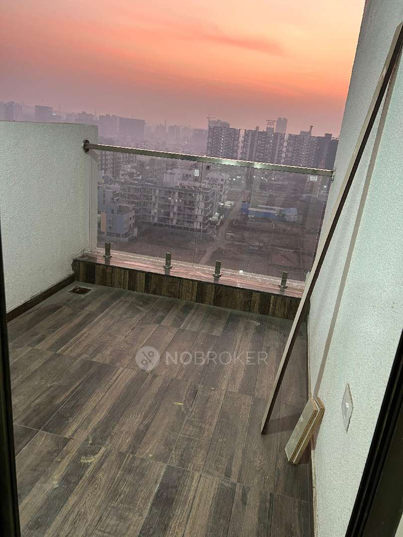 silver grecia ravet Rent - WITHOUT BROKERAGE Semi-furnished 3 BHK ...