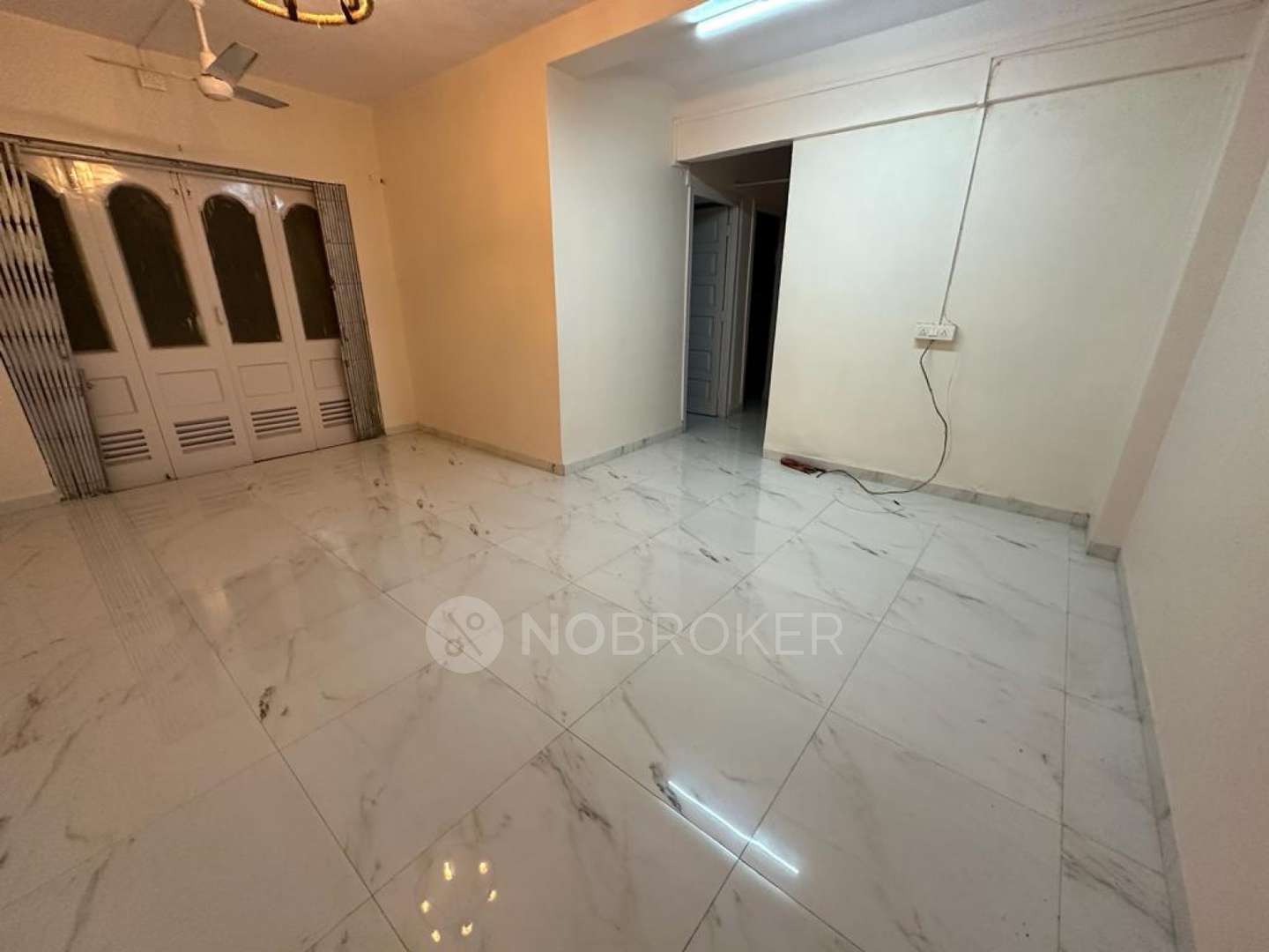 Central Bank Colleagues CHS Vile Parle West Rent - WITHOUT BROKERAGE Unfurnished 2 BHK Rental ...