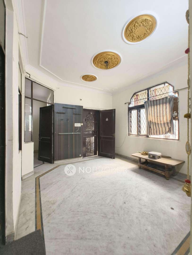 builder flat, mahavir nagar Old Mahavir Nagar, Tilak Nagar - Without ...