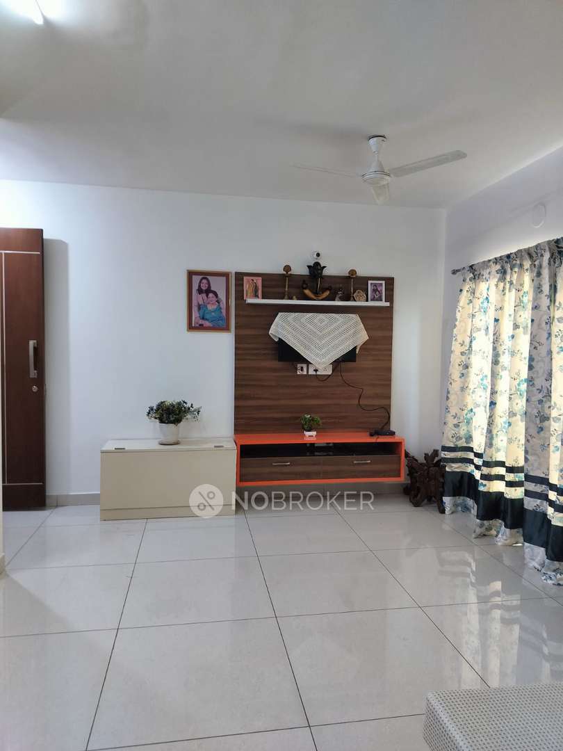 PG for FEMALE in BRIGADE LAKEFRONT for Rs 30000 available Immediately ...