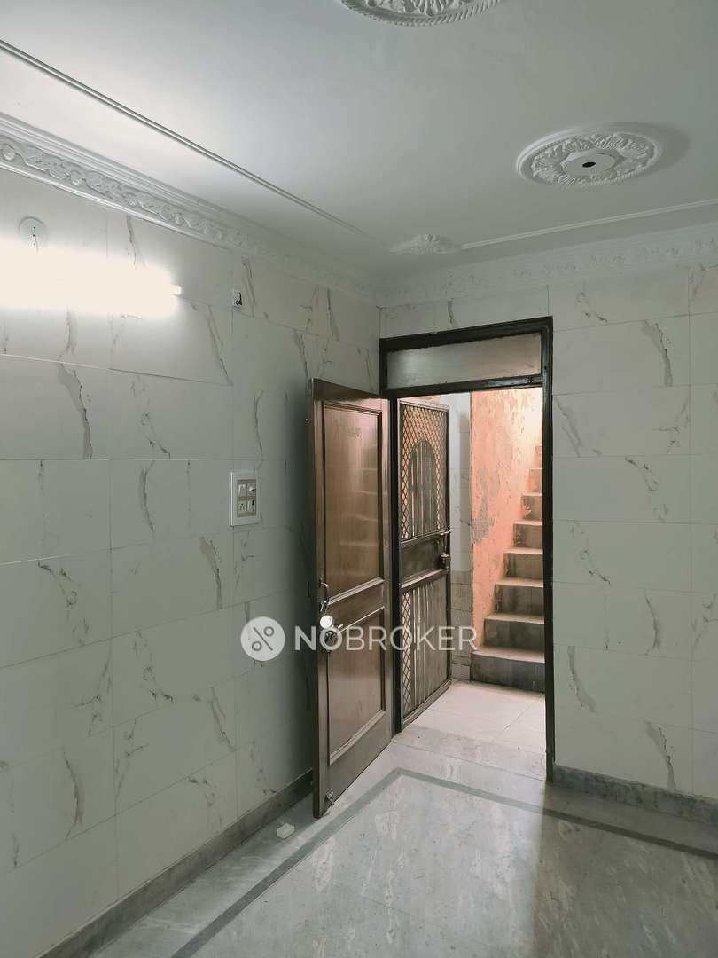 Dda Flat Rohini - Without Brokerage Semi-furnished 3 BHK Flat for Sale ...