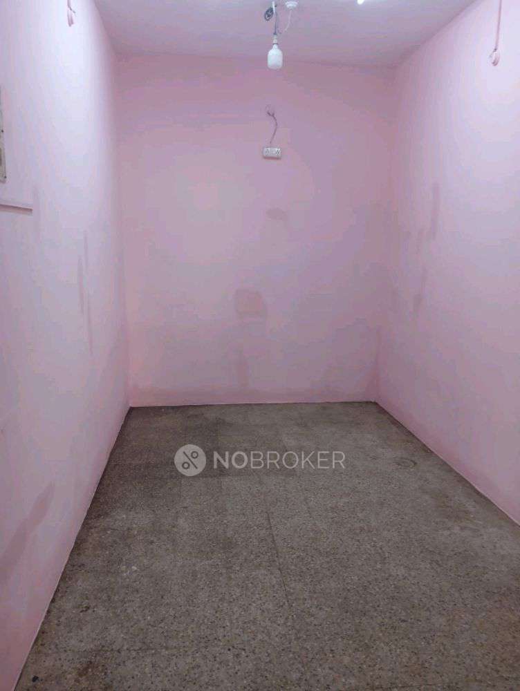 Shop for Rent in JK Mahal, chennai for Rs. 15000 Per Month with 150 Sq.ft Area