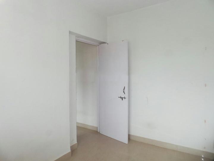 Sra Building Malad West Without Brokerage Unfurnished 1 Bhk Flat For